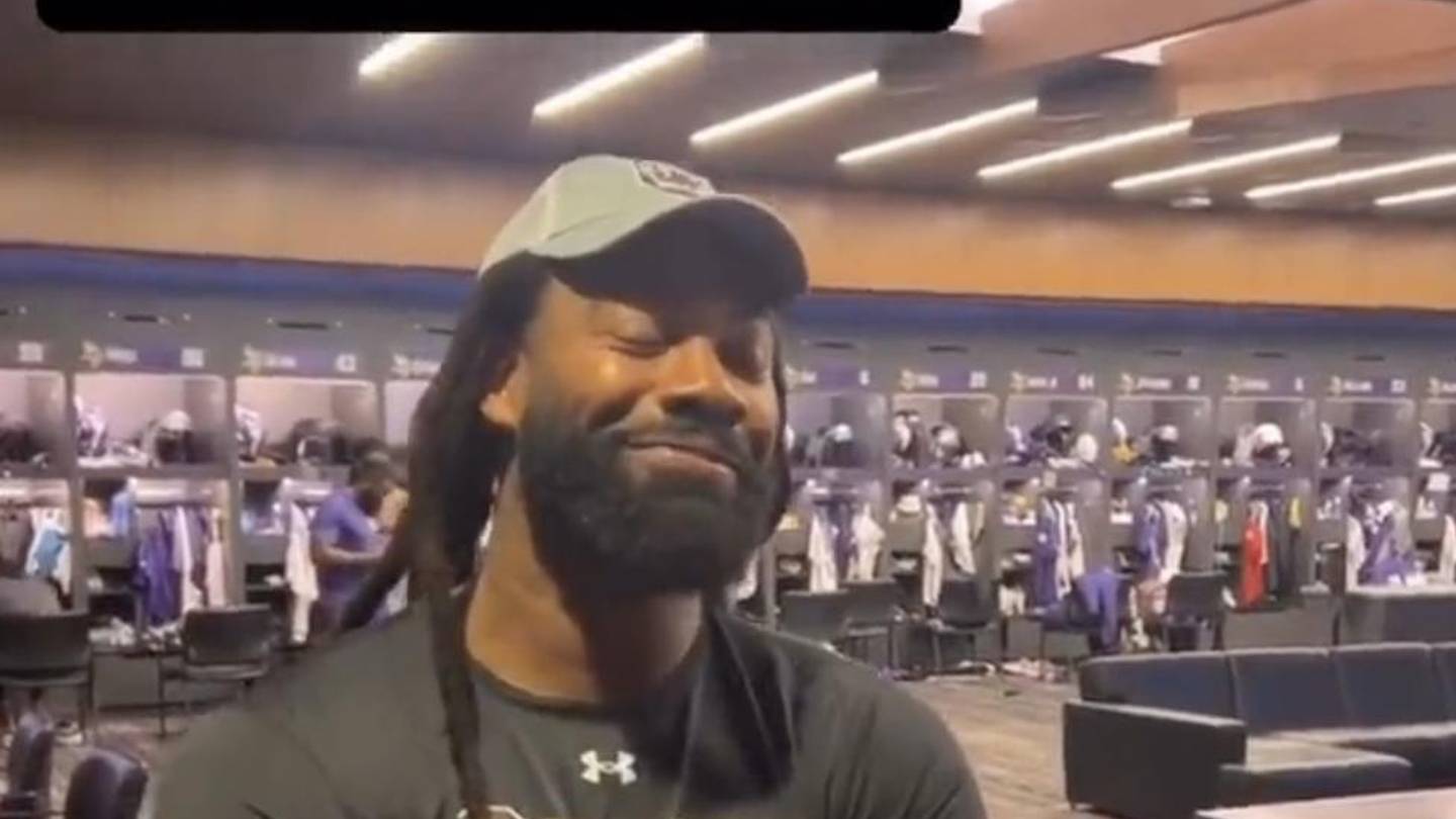 WATCH: Former Gamecock Nick Muse Trolls Teammate