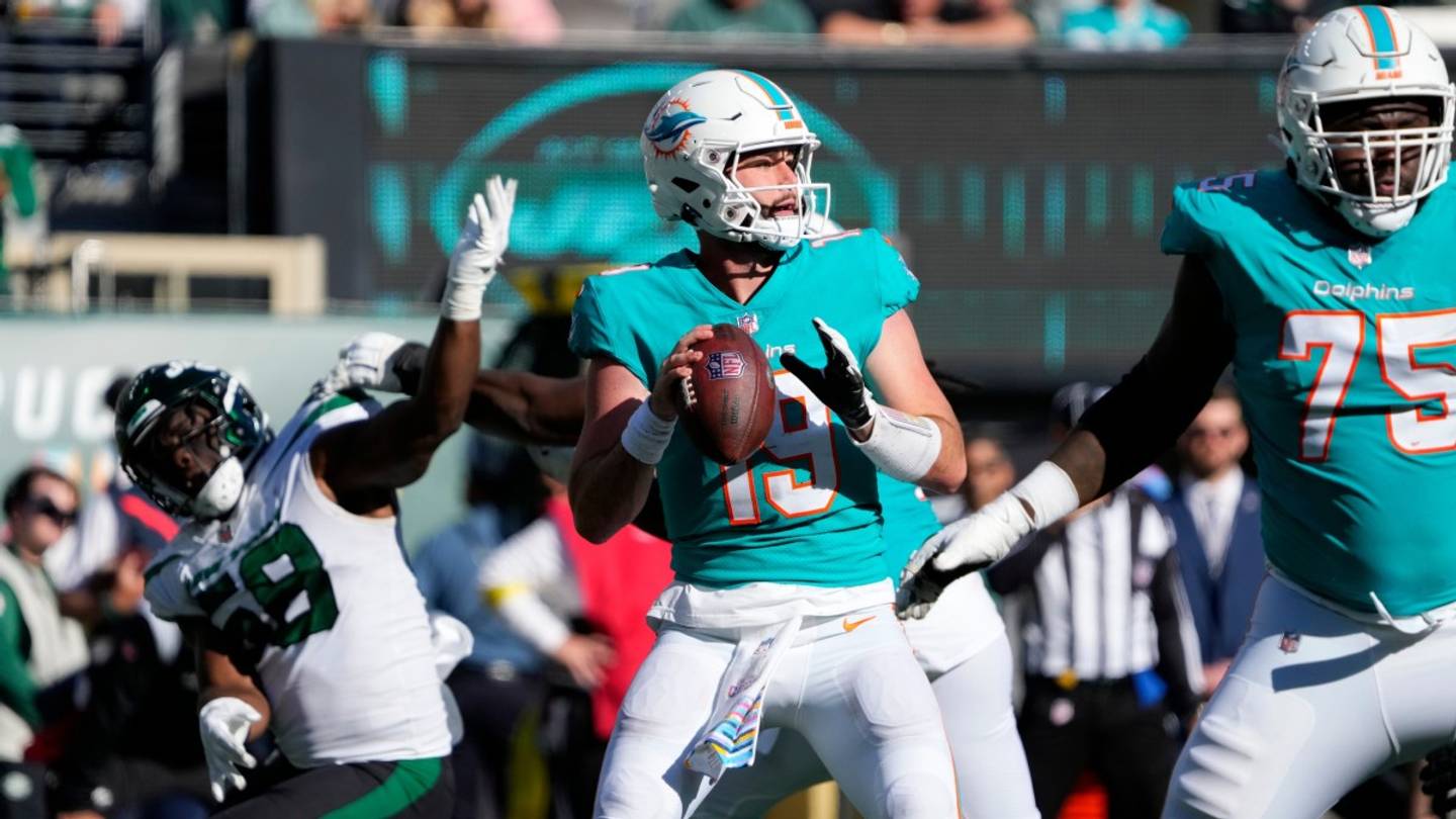 Wednesday Dolphins Notebook: Numbers, Bevell, Odds, and More