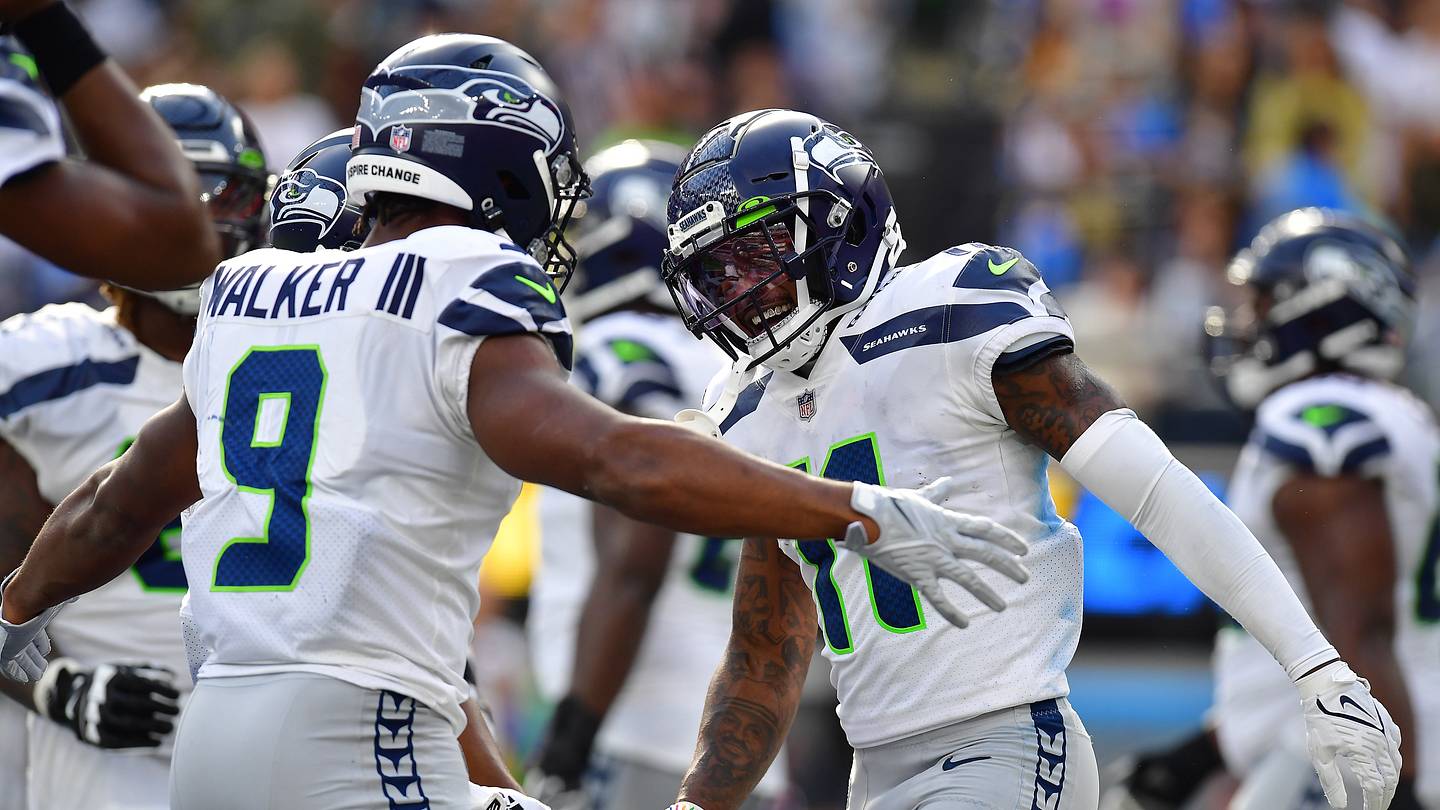 Ken Walker III, Unlikely Heroes Key Seahawks' Dominant 37-23 Road Win ...