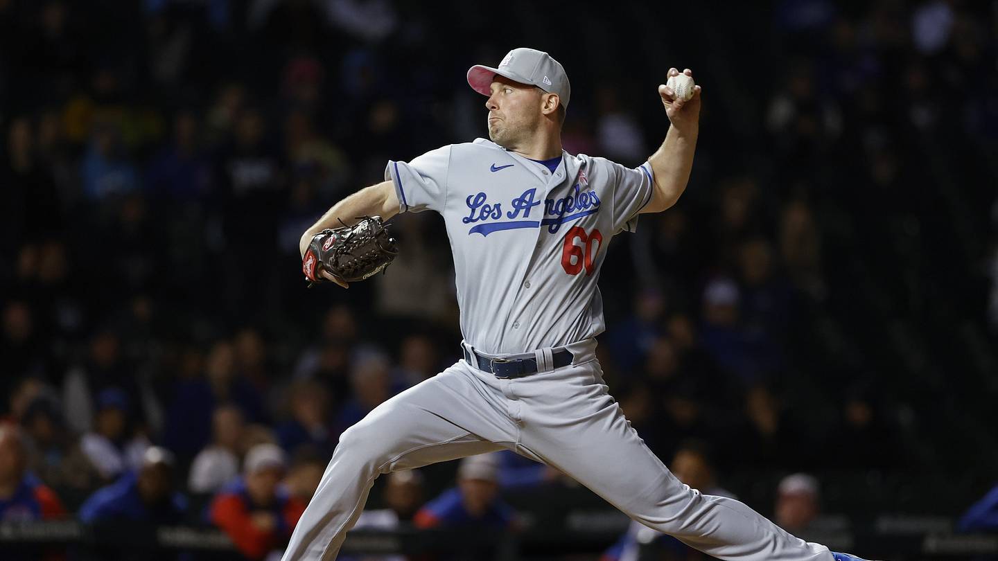 Dodgers Roster: Lefty Pitcher Elects Free Agency