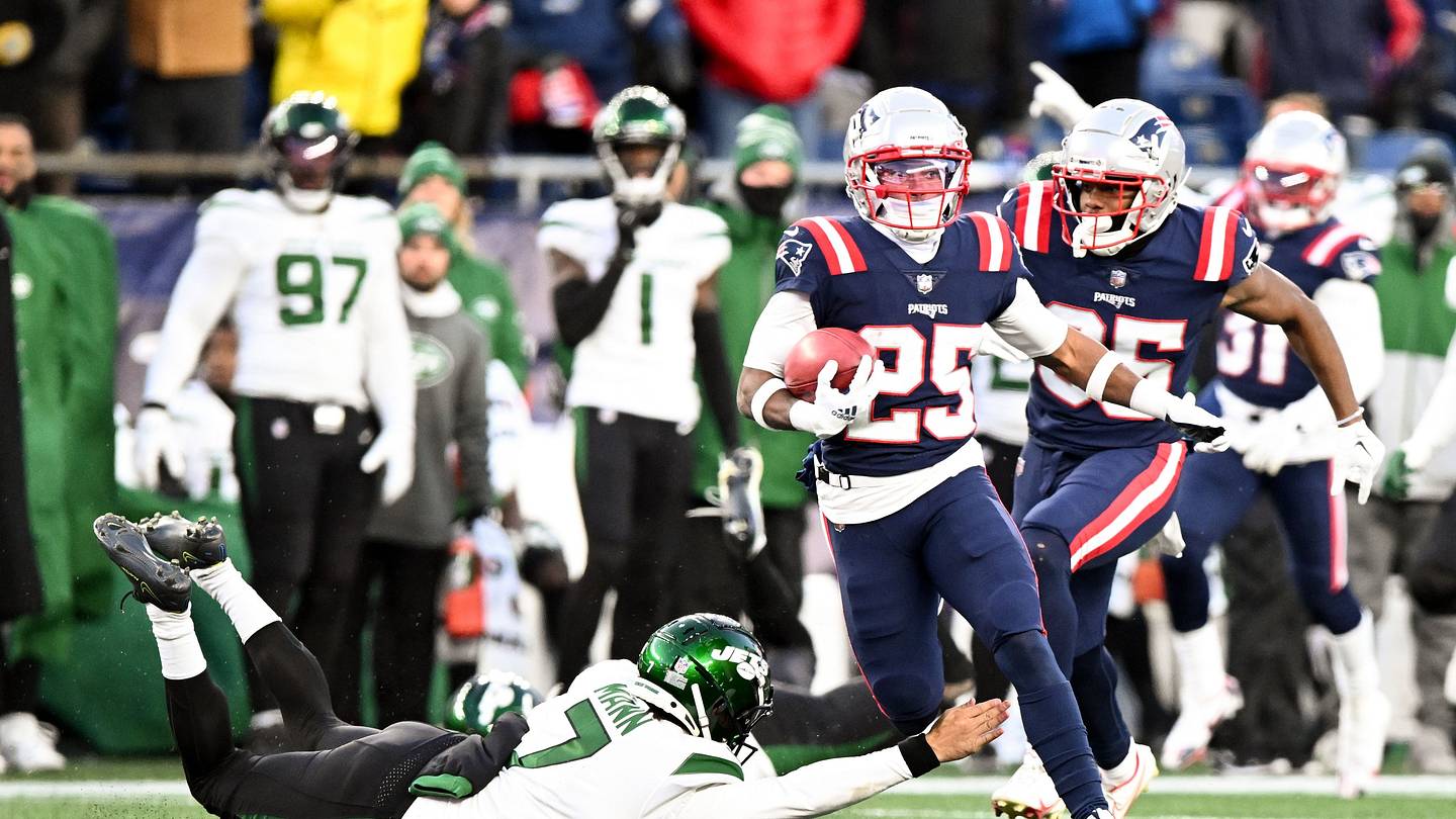 Patriots Extend Historic Winning Streak Against Jets on Walk-Off Punt ...