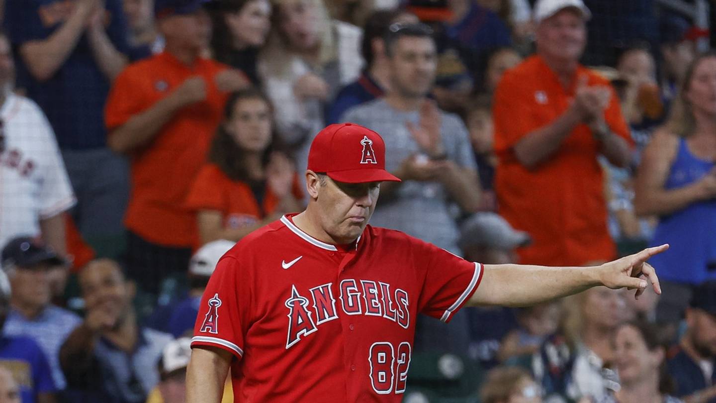 Angels News: Phil Nevin Names New Third-Base Coach for 2023 Season