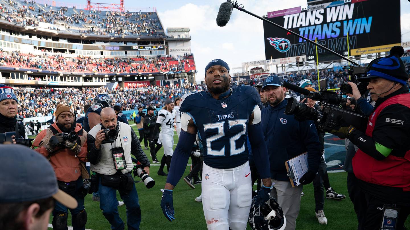 Titans Running Back Derrick Henry, a Free Agent for the First Time ...