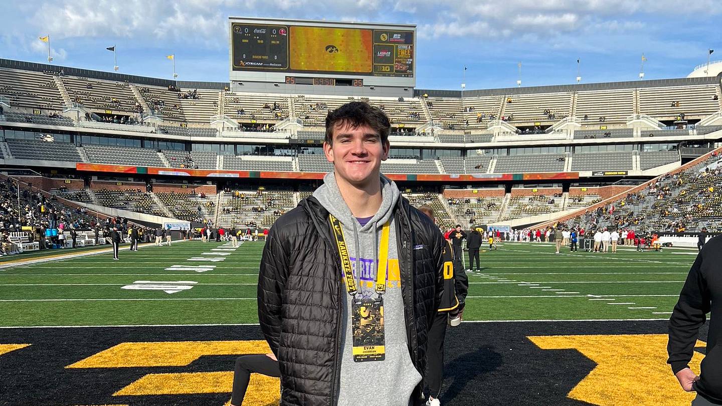 Evan Jacobson Checks Out Iowa Football Again