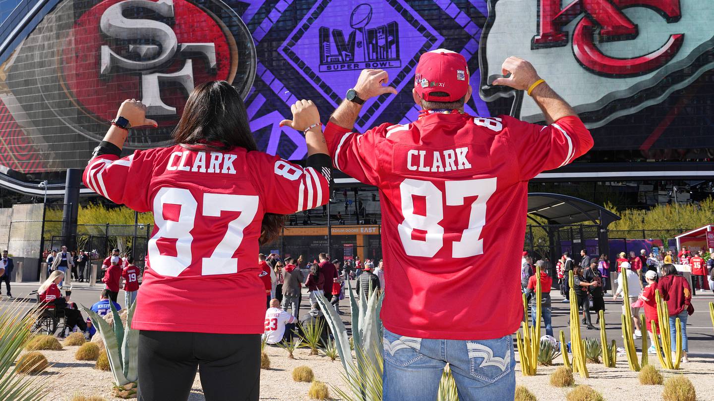Live Reactions From 49ers Fans at the Super Bowl