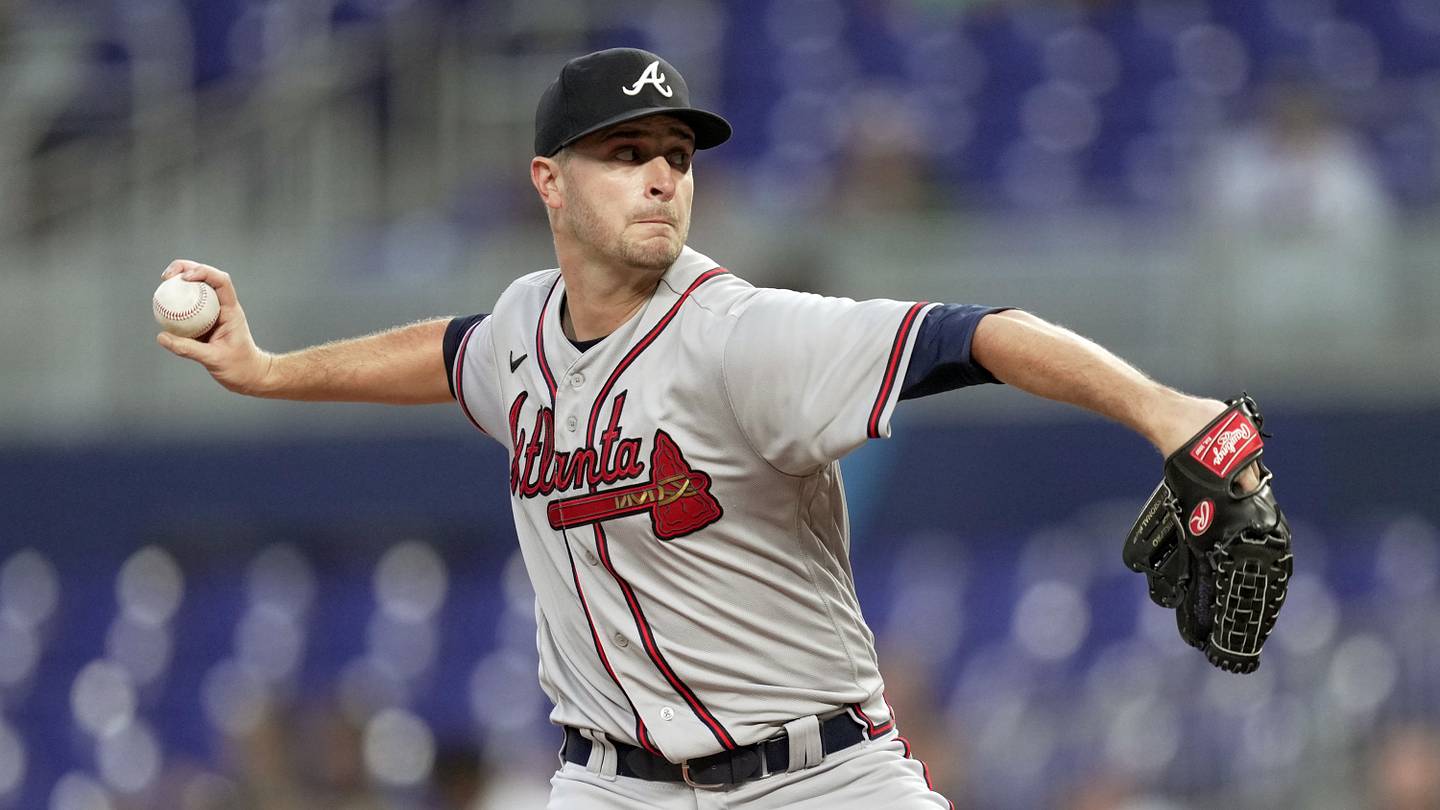 Healthy All-Star Pitcher Could Offer Chicago Cubs Depth