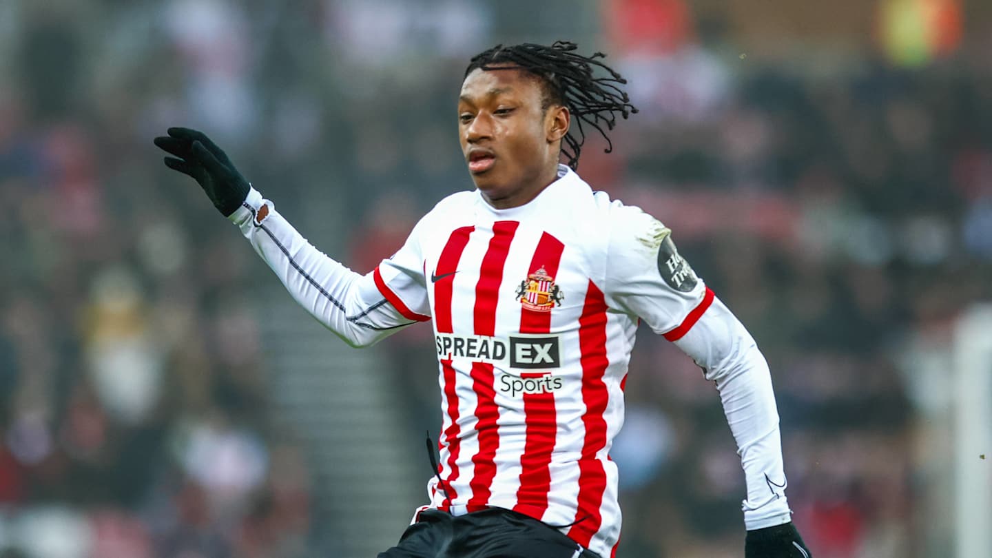 Romaine Mundle to get first start: Predicted Sunderland line-up vs ...