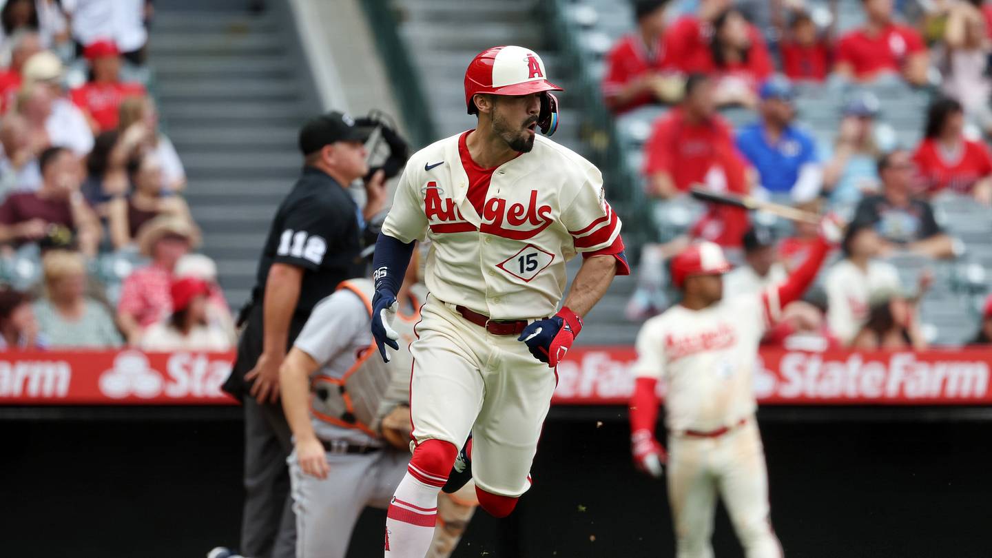 Arizona Diamondbacks Bolster Outfield Depth, Sign Veteran Randal Grichuk