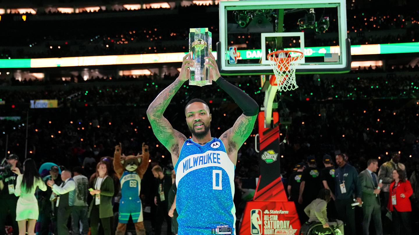 Bucks star Damian Lillard comes up clutch, defends 3-Point Contest title