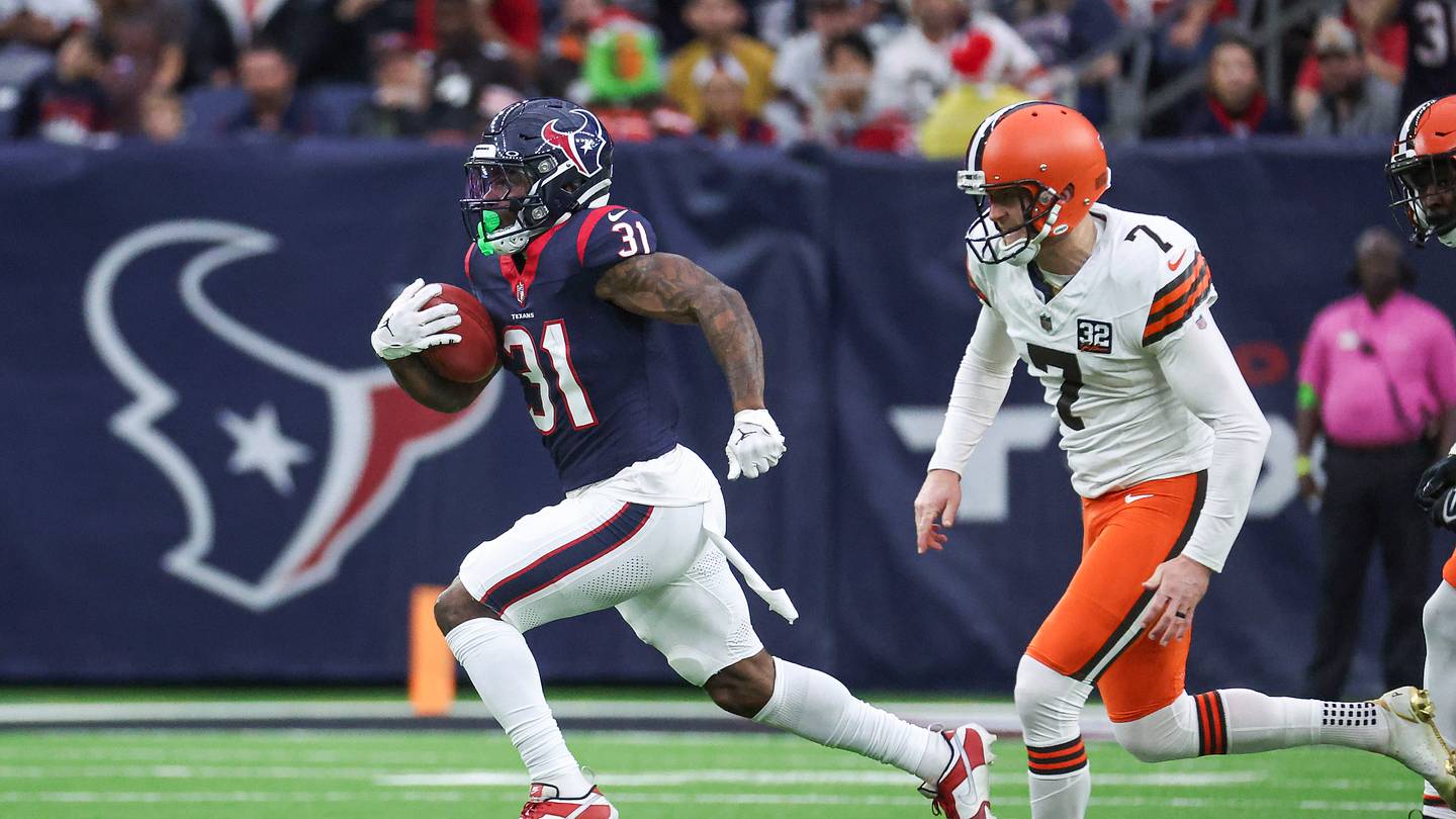 NFL Officials Gather to Discuss Altering Kickoff Rule; Texans Impact?