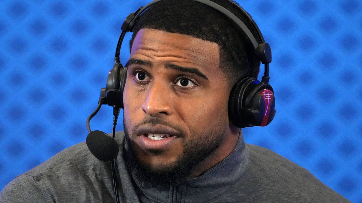 OFFICIAL: Commanders Sign Bobby Wagner to 'Set The Tone' for Dan Quinn ...