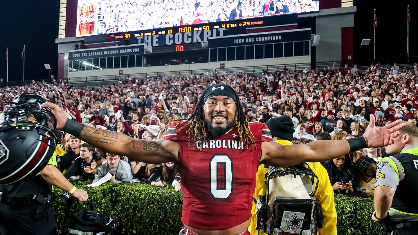 Debo Williams Discusses Importance Of 3rd Year In Clayton White's Defense