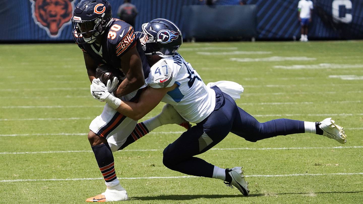 Roschon Johnson Lives Up to Draft Reputation