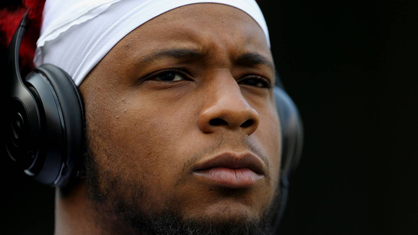 NFL World Couldn’t Believe Large Fine for Steelers’ Alexander Over ...