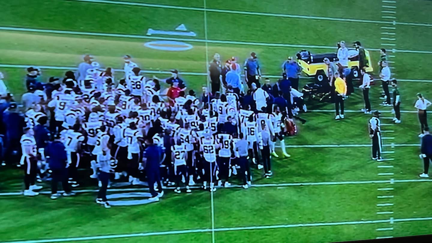 Patriots BREAKING vs. Packers Live: Game Ends, Isaiah Bolden Carted Off ...