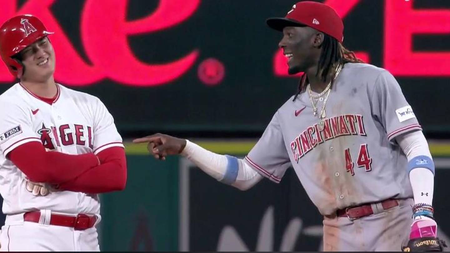 Elly De La Cruz Touches Shohei Ohtani’s Arm to See Whether He’s Real