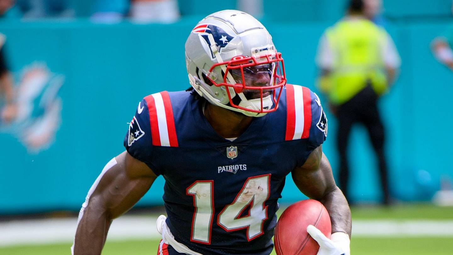 Strong(er) By Subtraction: Patriots' RB Benefitting Most from Wheatley ...