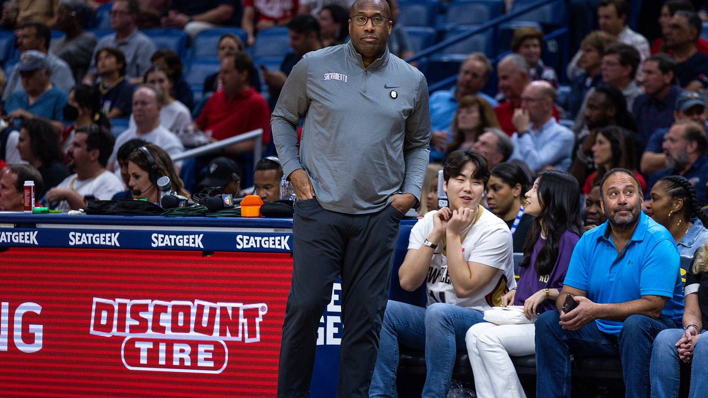 Kings’ Mike Brown Awards Stamp of Approval to Newcomer Sasha Vezenkov