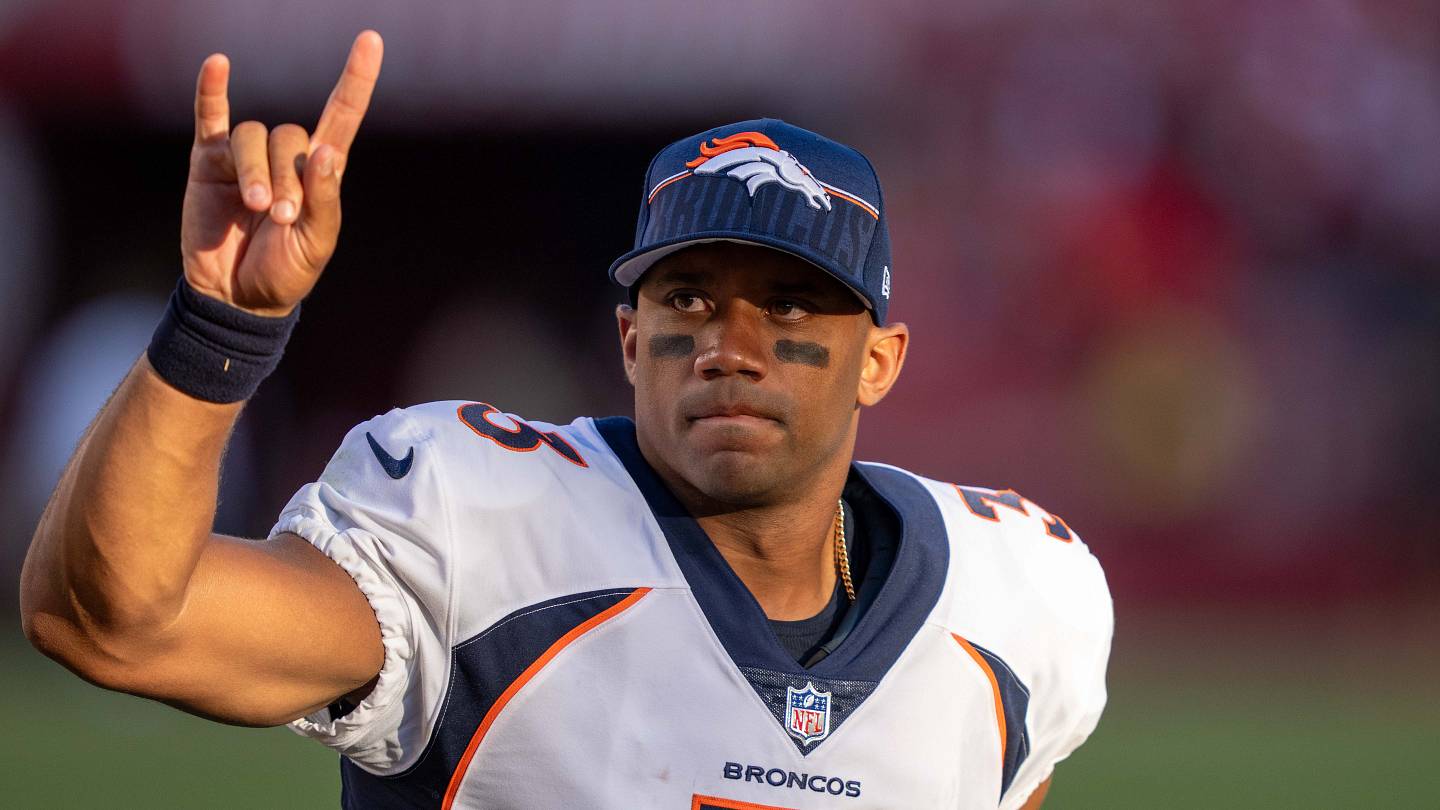 Russell Wilson Poised to Make Elite History vs. Commanders