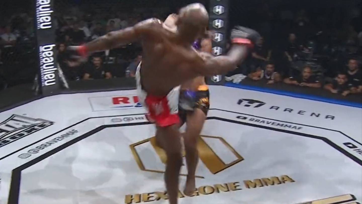 VIDEO: MMA Fighter Scores KO Of The Year Contender With Wild Flying ...