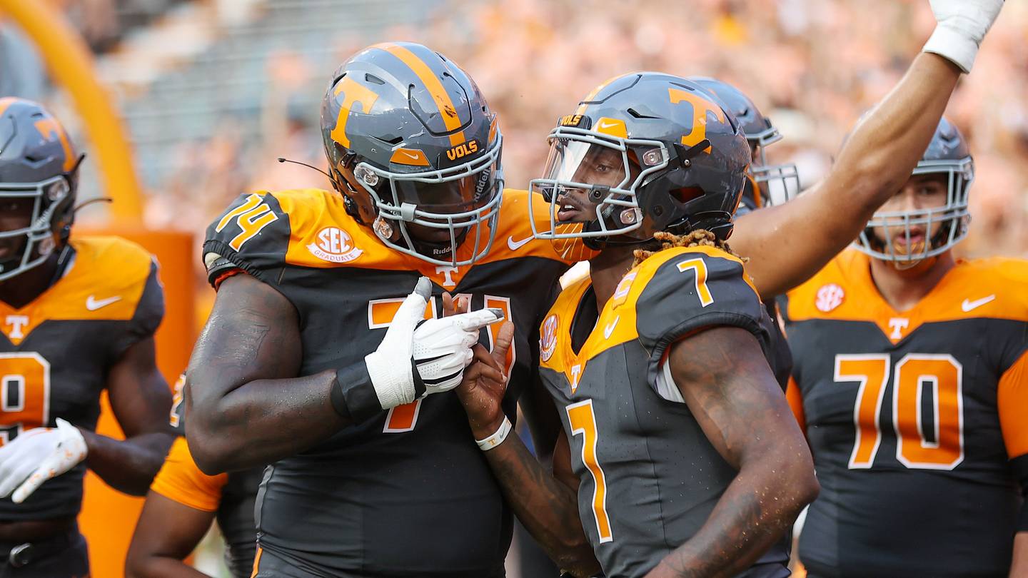 Tennessee Beats Austin Peay In Home Opener