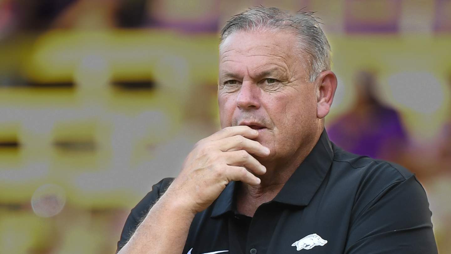 Sam Pittman Admits Razorbacks 'Probably' Behind in NIL