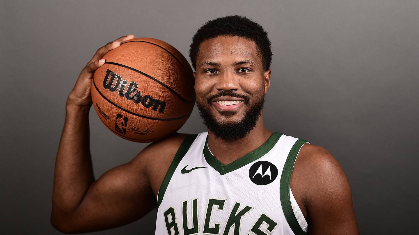 Will Malik Beasley be the fifth starter of the Milwaukee Bucks?