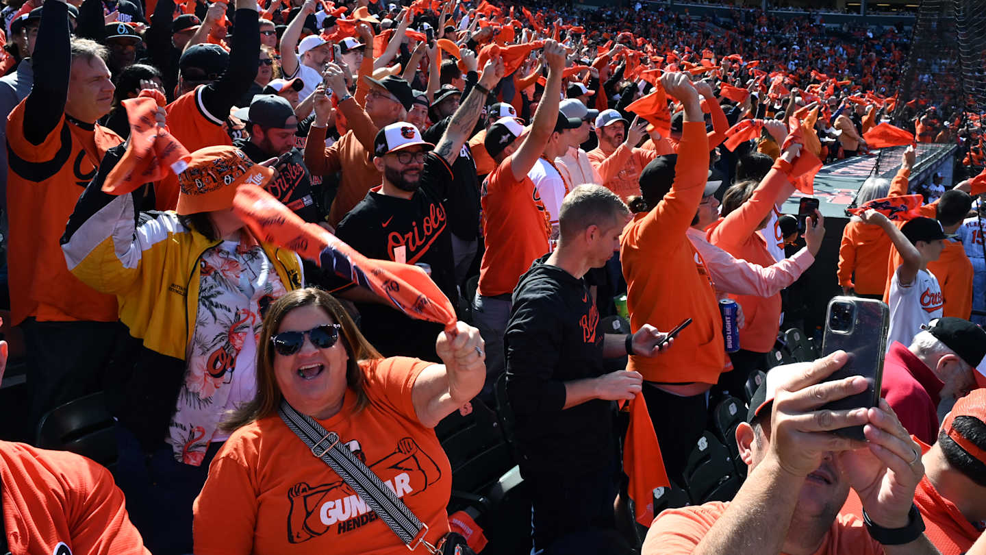 Texas Rangers Hope Fans Match Orioles' Fervor For Globe Life Field ...