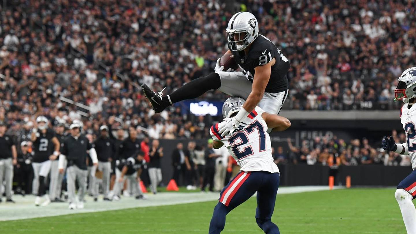 New England Patriots vs. Las Vegas Raiders Snaps & Grades: Mac Jones ...