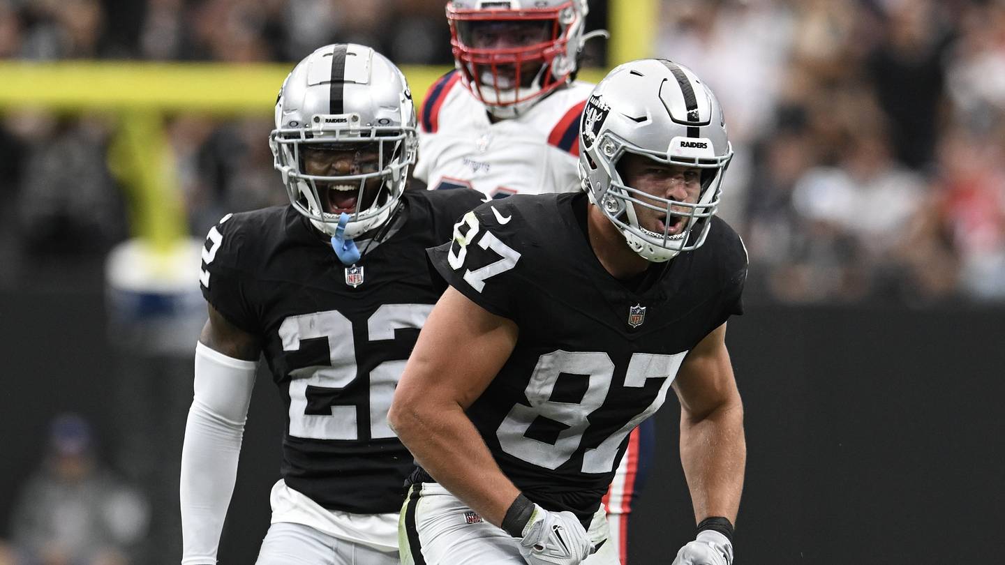 Michael Mayer Named Rookie of the Week Candidate