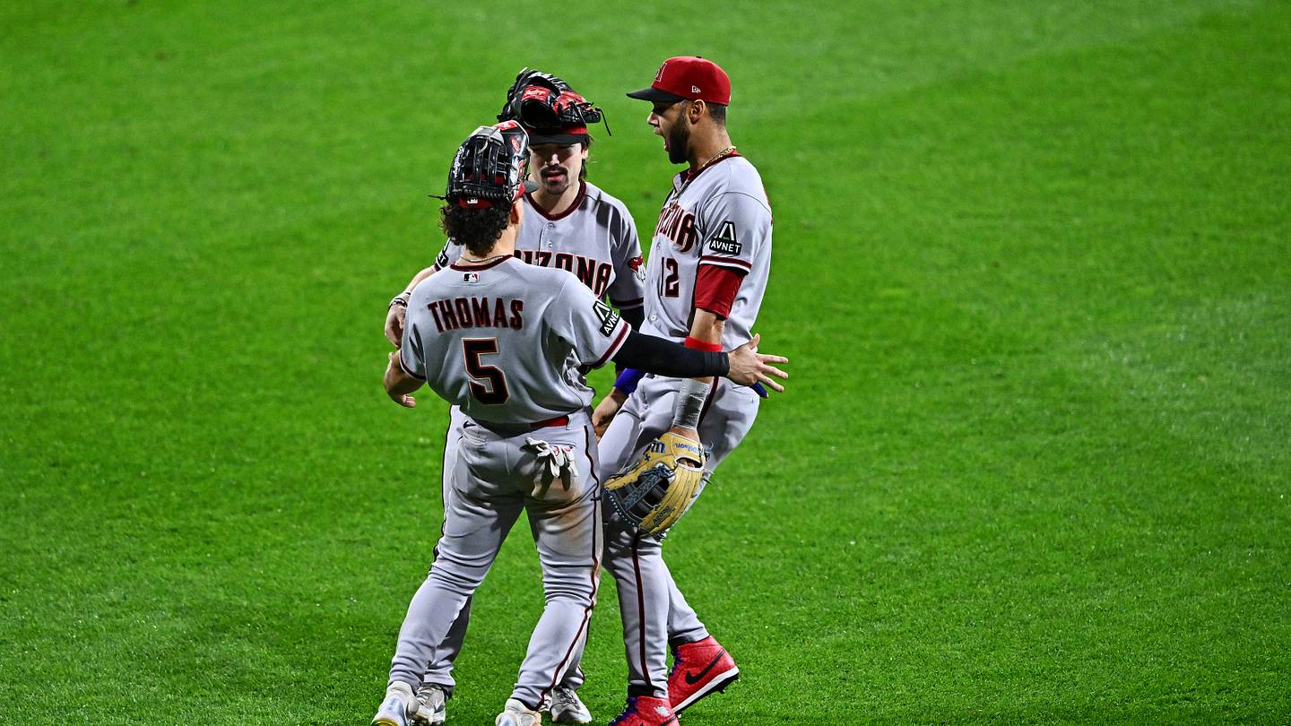 Arizona Diamondbacks Shut Down Philadelphia Phillies to Force Game 7 in ...