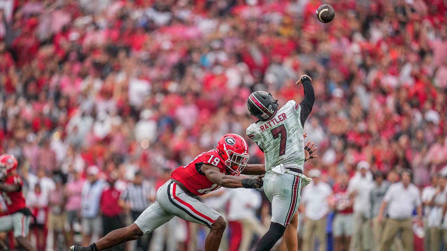 JUST IN: Georgia EDGE Rusher Not With Team Right Now, Per Kirby Smart