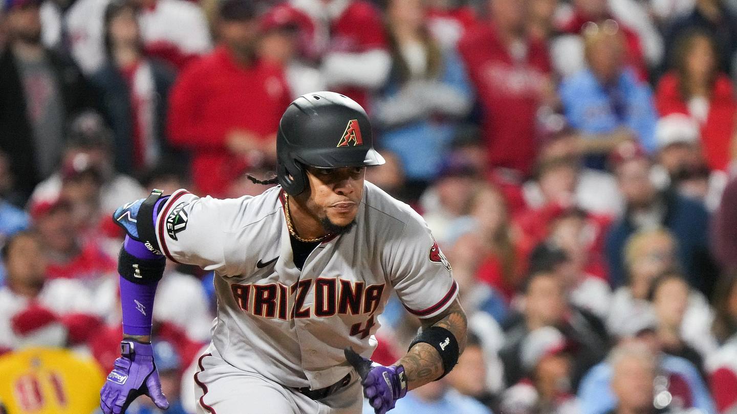 Arizona Diamondbacks Veteran Riding the Wave of Baseball History into ...