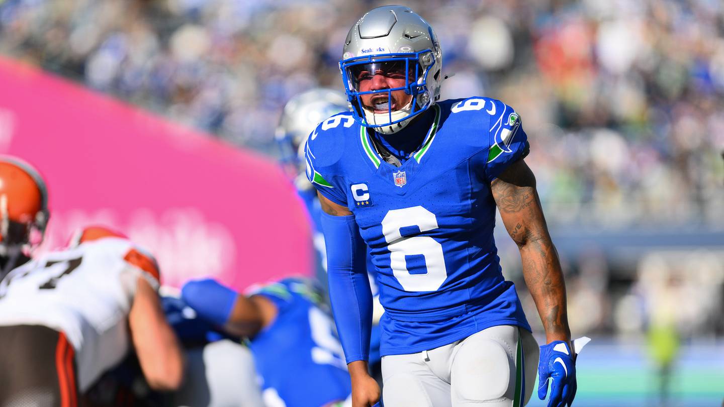 Quandre Diggs Sends Message to Seahawks After Being Cut - Tracker