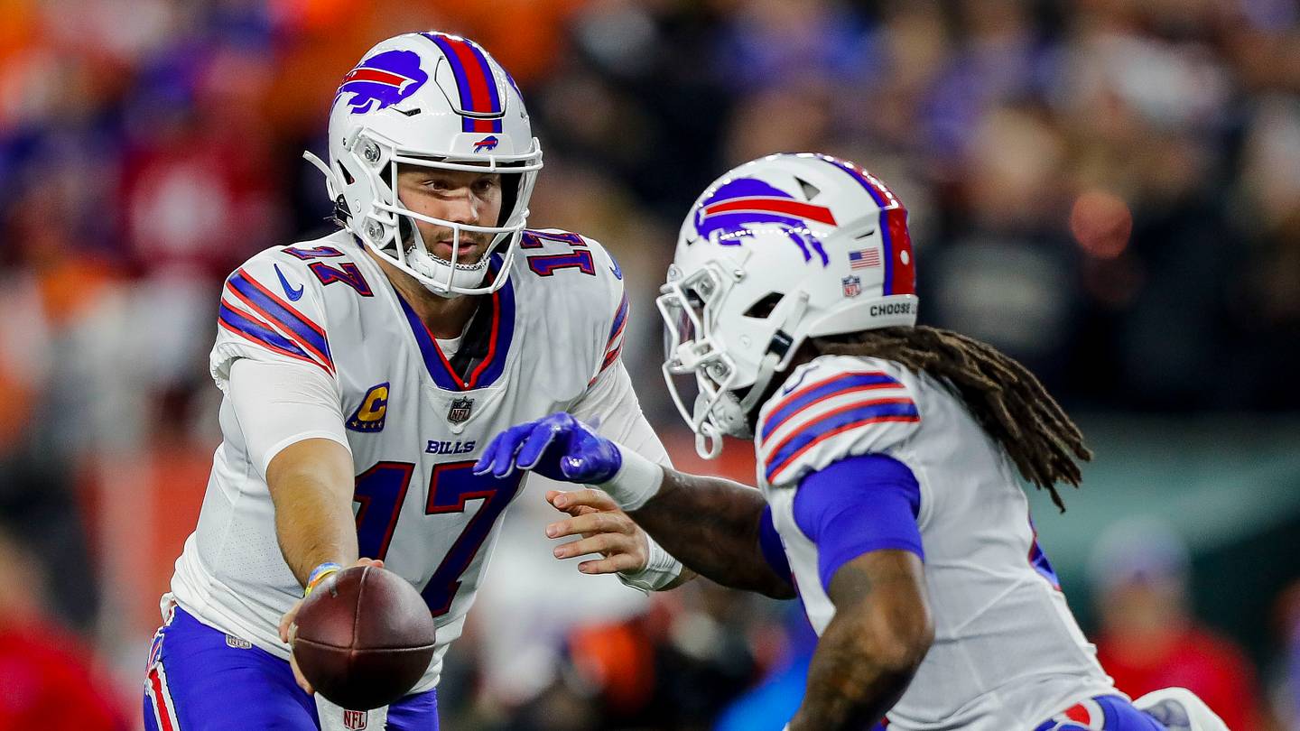 Bills Offense Needs To 'Embrace The Ugly' vs. Dolphins, Says Analyst