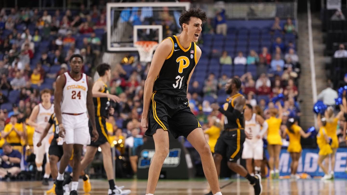 Pitt F Jorge Diaz Graham Built For Primetime