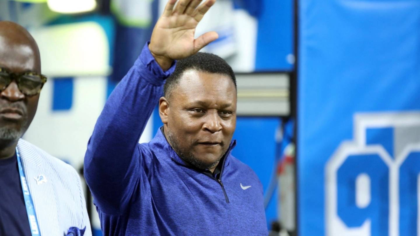 Barry Sanders Explains Why He Retired from NFL