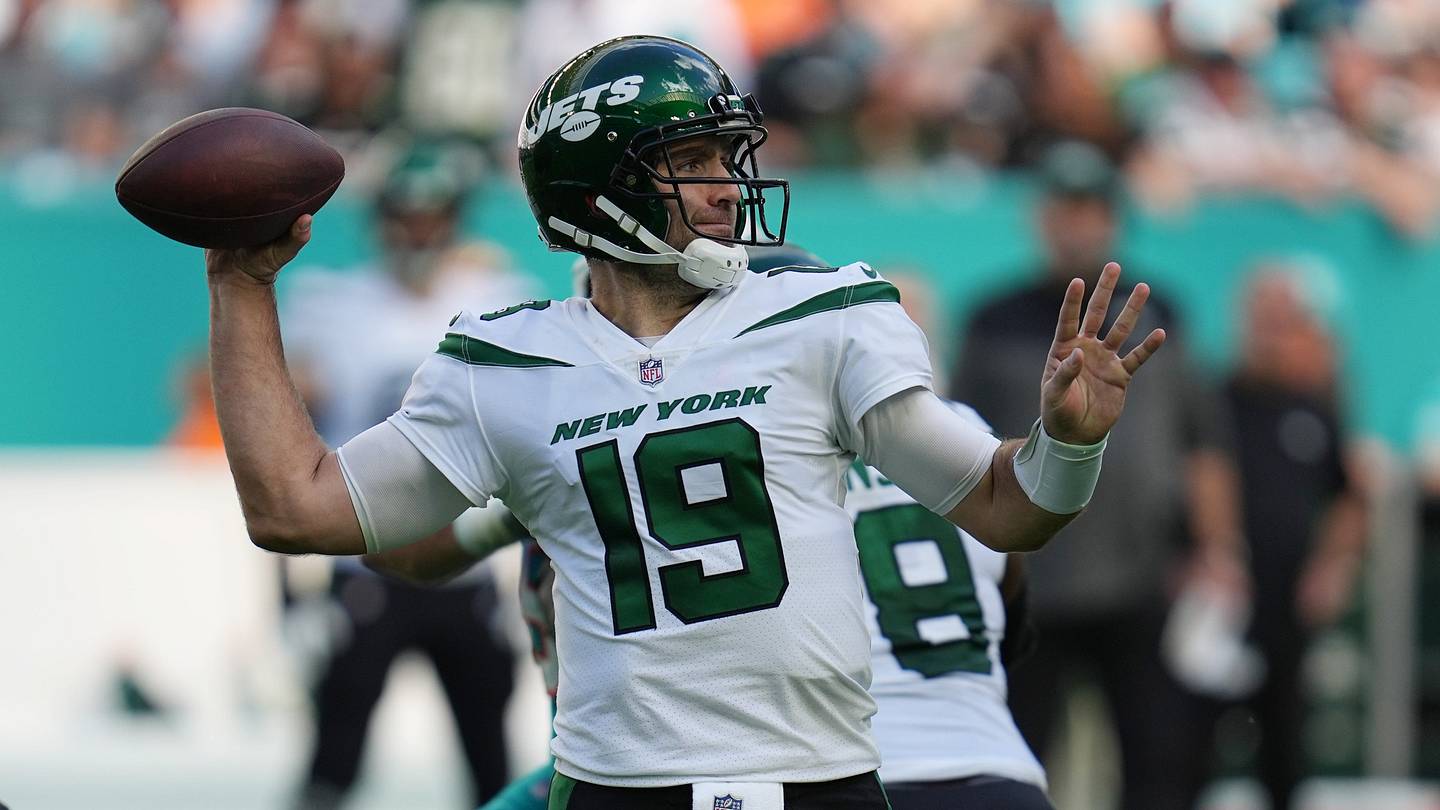 First Look At Joe Flacco With Browns