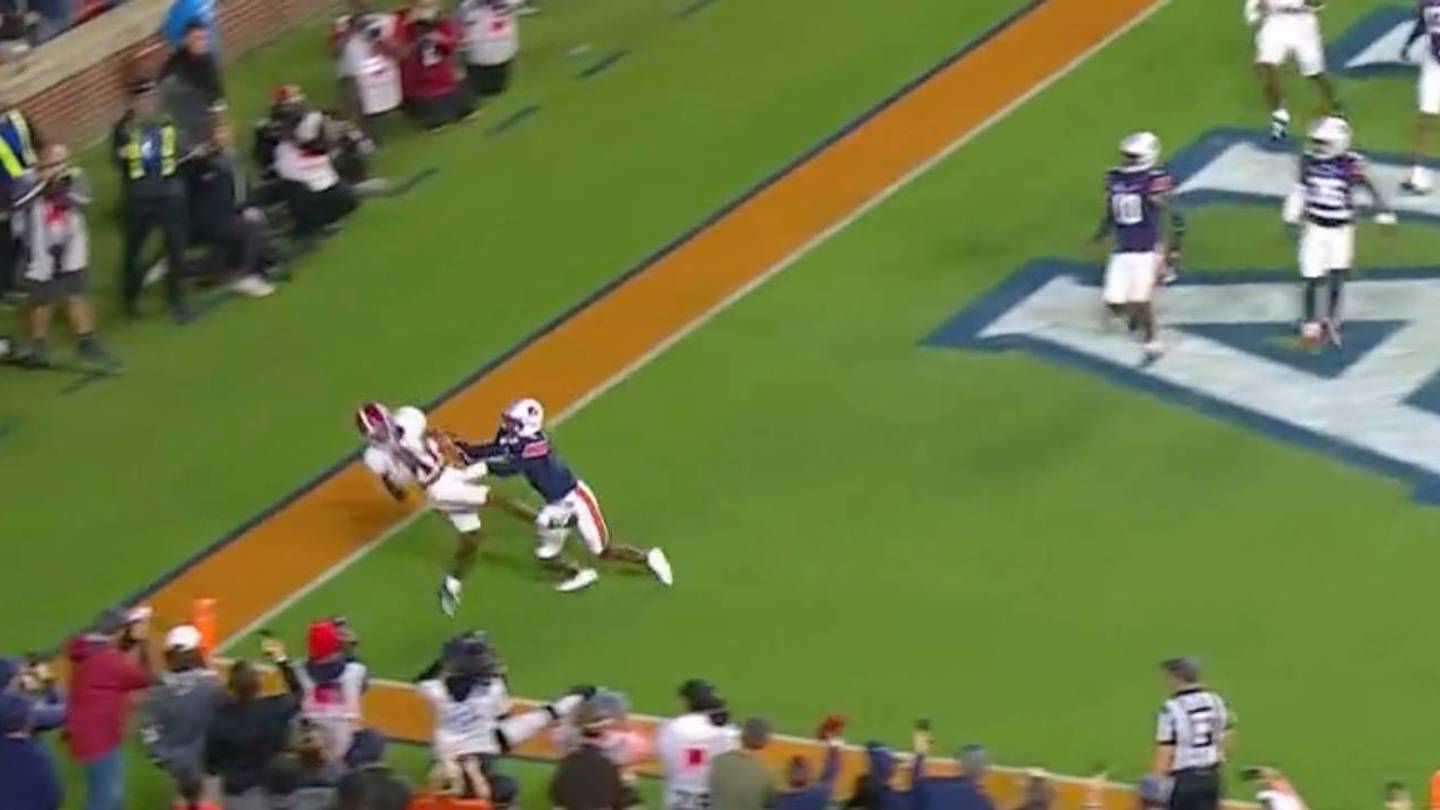 Alabama Scores on Fourth-And-Forever to Beat Auburn and Save Playoff Hopes
