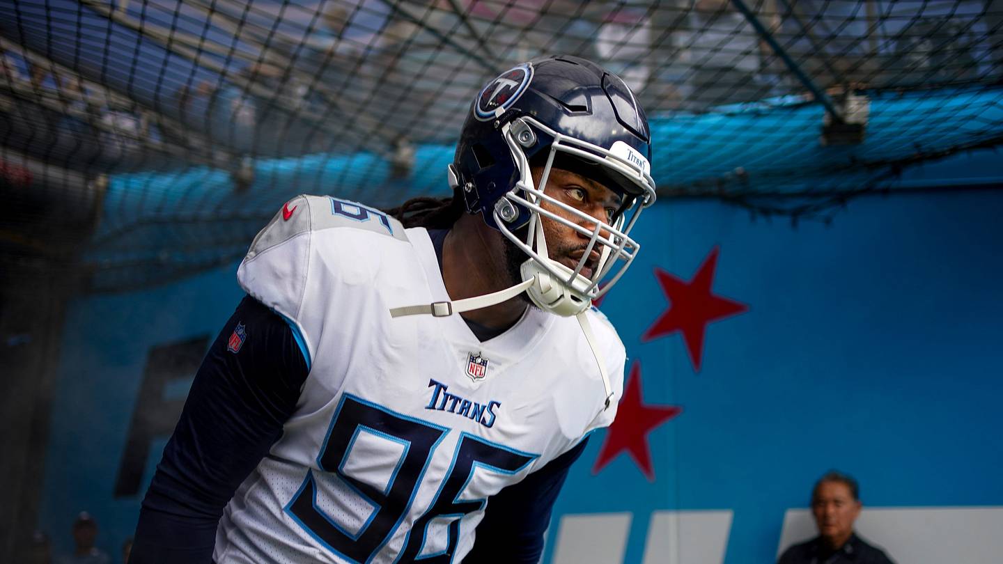 WATCH: Denico Autry Makes Big Stop for Tennessee Titans to Force ...