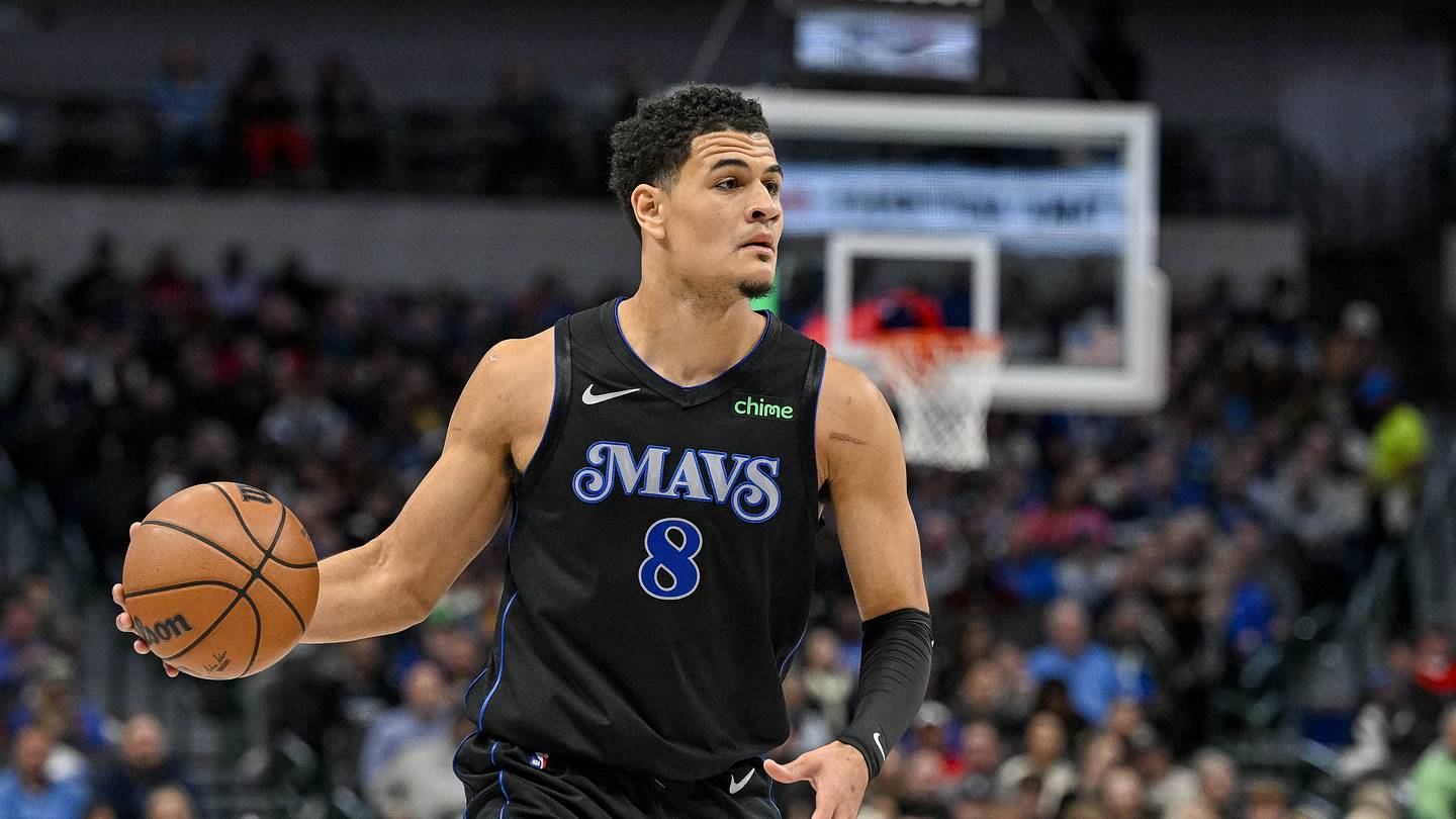 Dallas Mavs' Josh Green & Derrick Jones Jr. Did 'Great' in New Roles vs ...