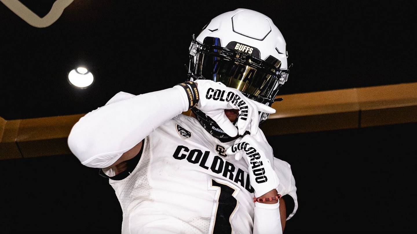 Four-Star Athlete Aaron Butler Commits, Signs With Texas