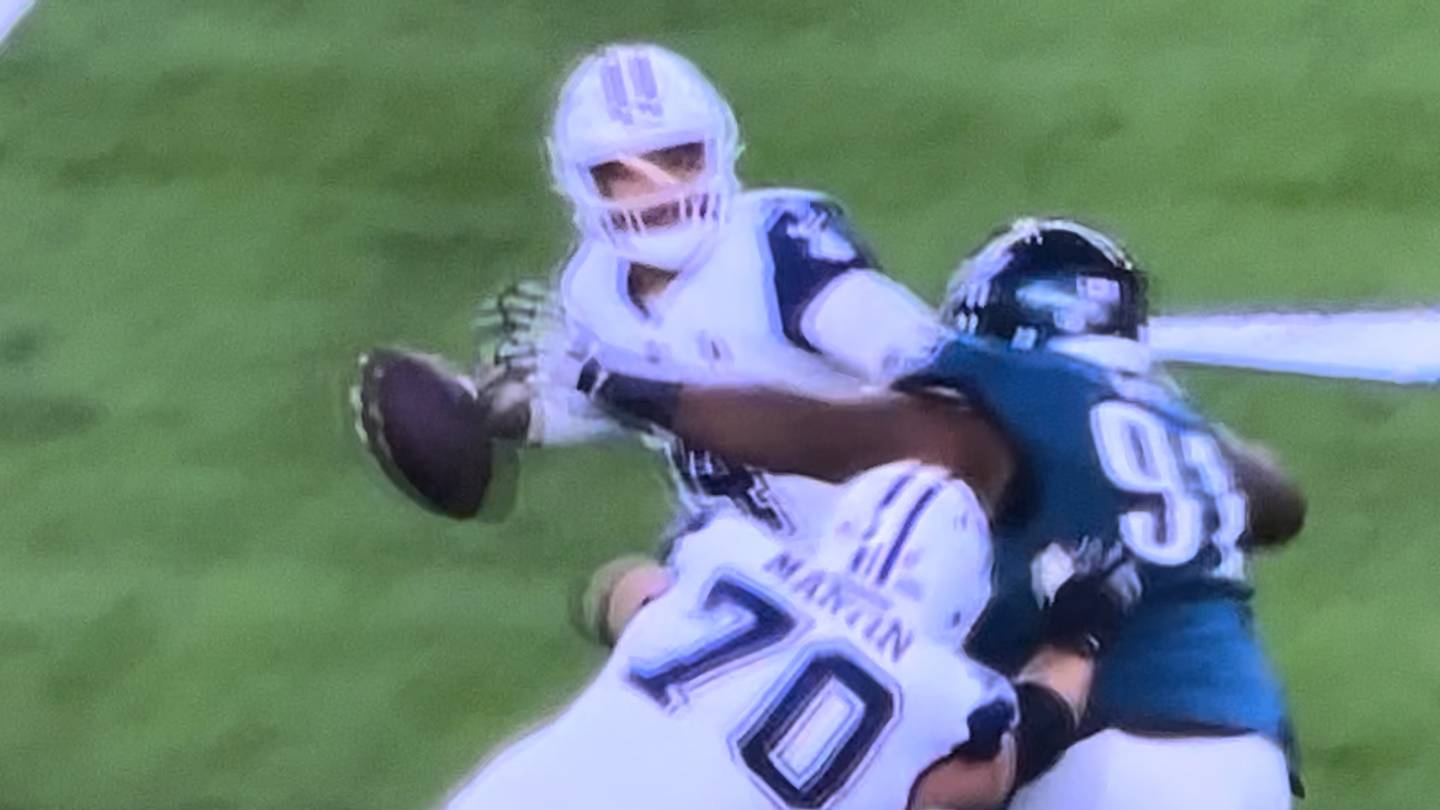 Dak Prescott 'Gift': Cowboys QB Fumble Gives Philadelphia Eagles Easy ...