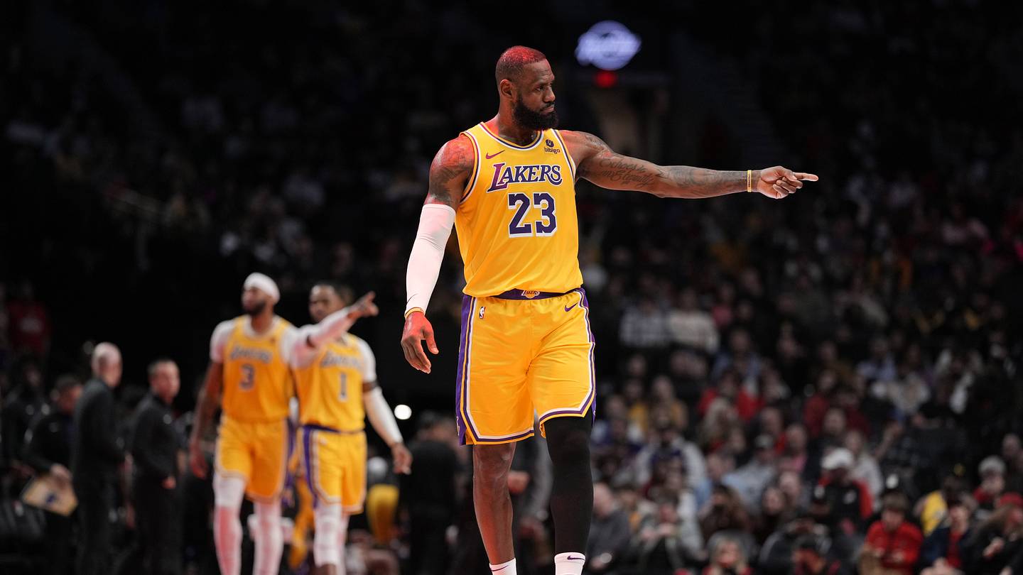 LeBron James Has Earned A Lakers Statue, LA Great Attests