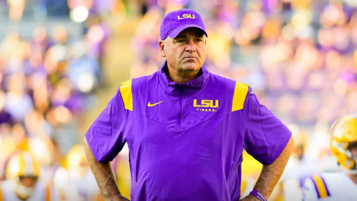 It's Official: Mike Denbrock Named Notre Dame's Offensive Coordinator
