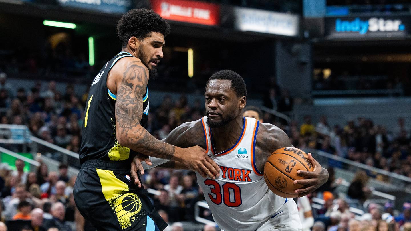 Obi Toppin battles New York Knicks, and brother Jacob, for first time ...
