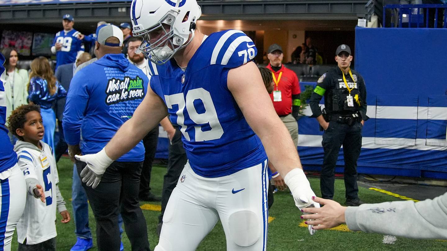 Top 5 Graded Colts From Week 17 Win vs. Raiders