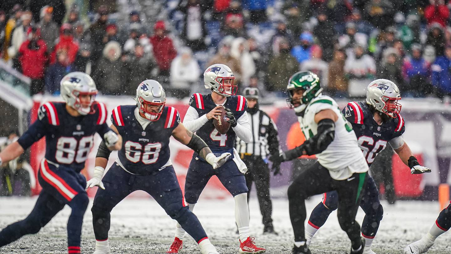 Patriots-Jets Snaps and Grades: Football F, Snow A?