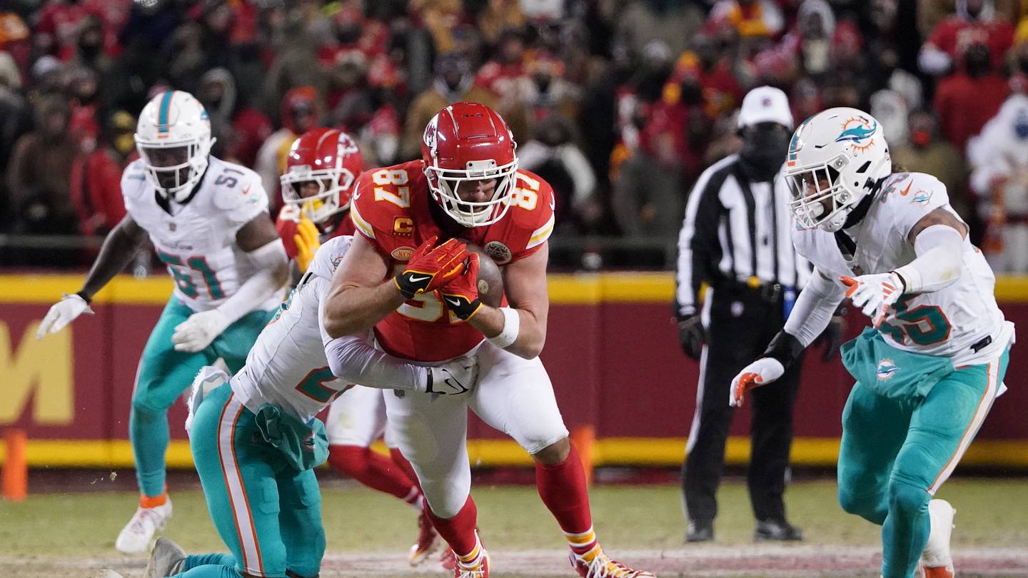 KC Chiefs’ Offense Flew Past Wild Card Round Via a Simple Recipe
