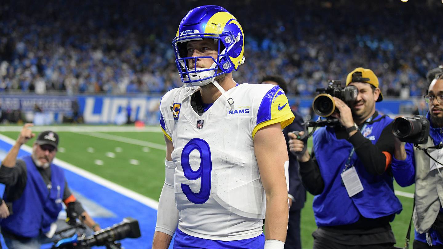 Rams QB Matthew Stafford Appears To Snub Lions Fans After Boos In ...